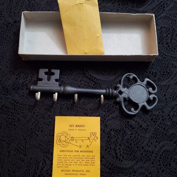 Wilton Products, Inc. | Accents | Nib Vintage Wilton Products Cast Iron ...